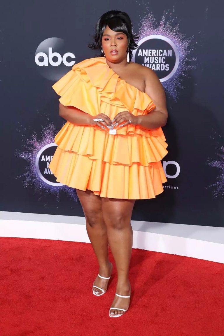 Five Bad Fashion Trends You Need To Leave In 2020